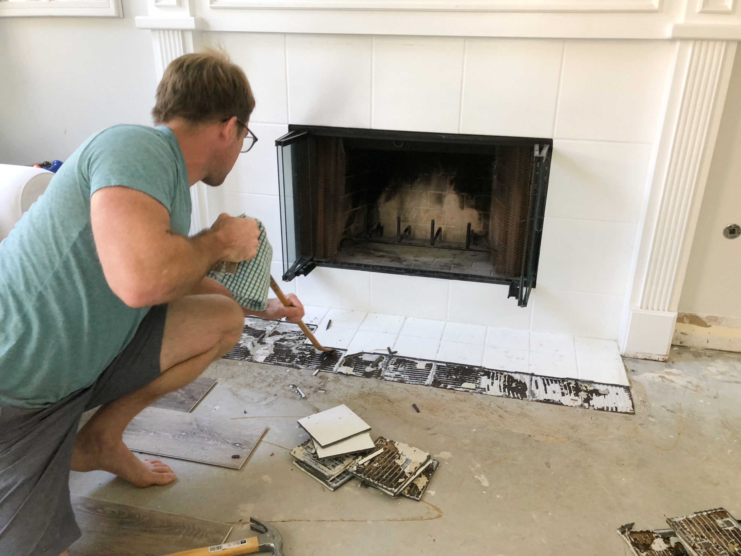 Fireplace remodel with DIY wood mantle.. - BarberellaHome